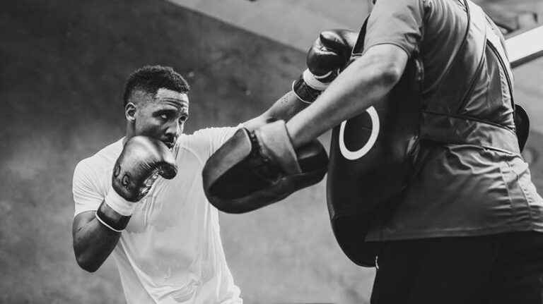 4 Advantages Of Being A Left-Handed Orthodox Fighter In Boxing | Evolve ...