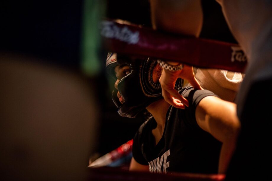 Why Mid-Fight Adjustments Are Important In Boxing | Evolve Daily
