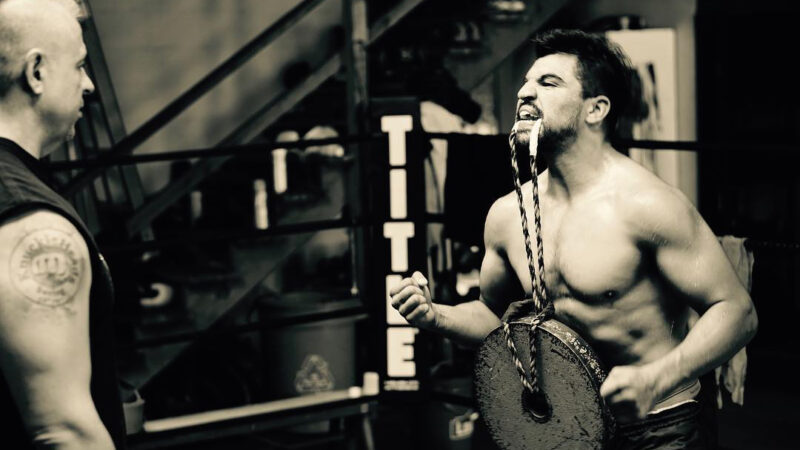 5 Neck Strengthening Exercises For Boxing | Evolve Daily