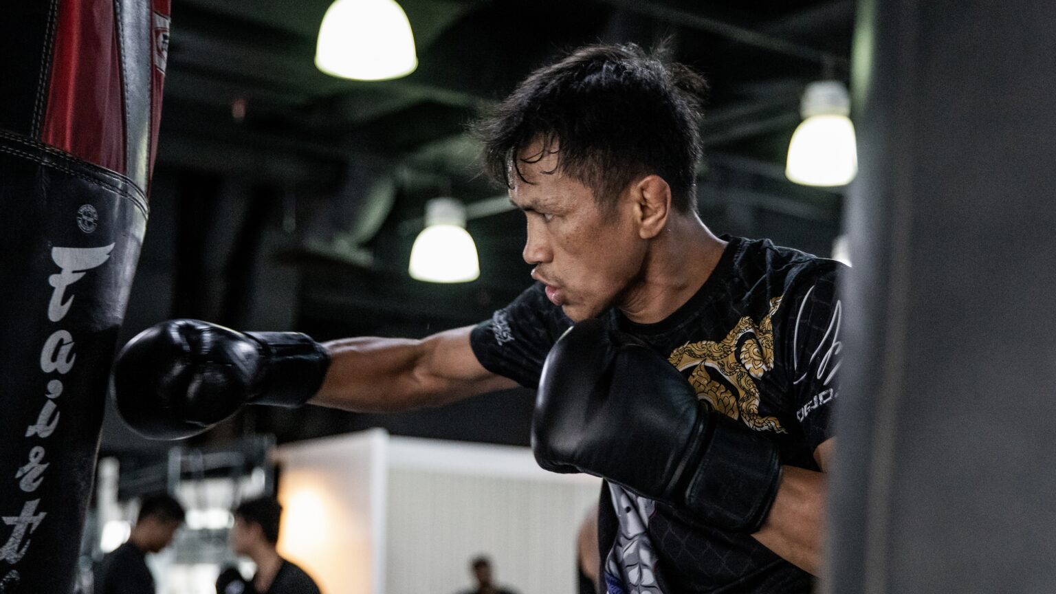 4 Keys To Becoming A Good Pressure Fighter In Boxing | Evolve Daily