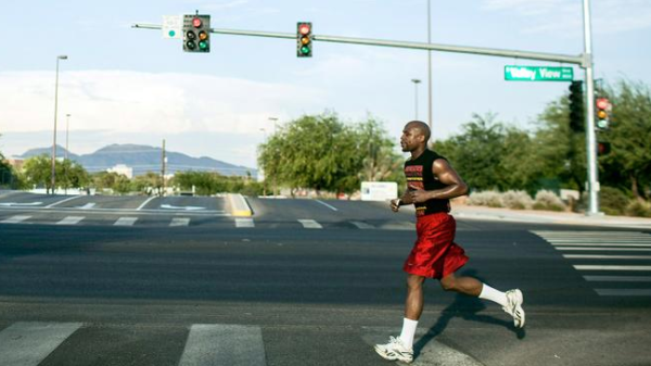 Here’s How To Train Like Boxing Legend Floyd Mayweather | Evolve Daily