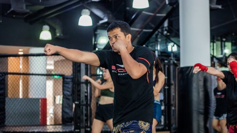 12 Effective Muay Thai Warm-Up Exercises And Stretches To Do Before ...