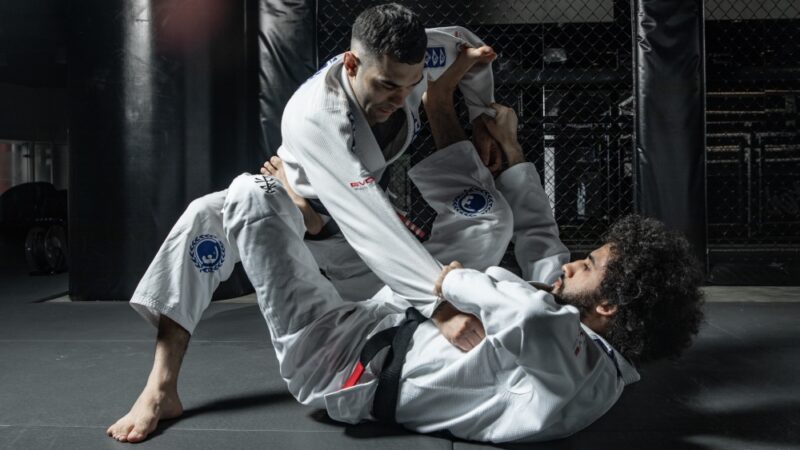 Gi Vs. No-Gi BJJ: Which Is Better For You? | Evolve Daily