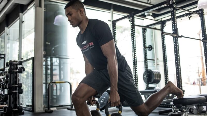 5 Essential Stretching And Strengthening Exercises For Your Thighs ...