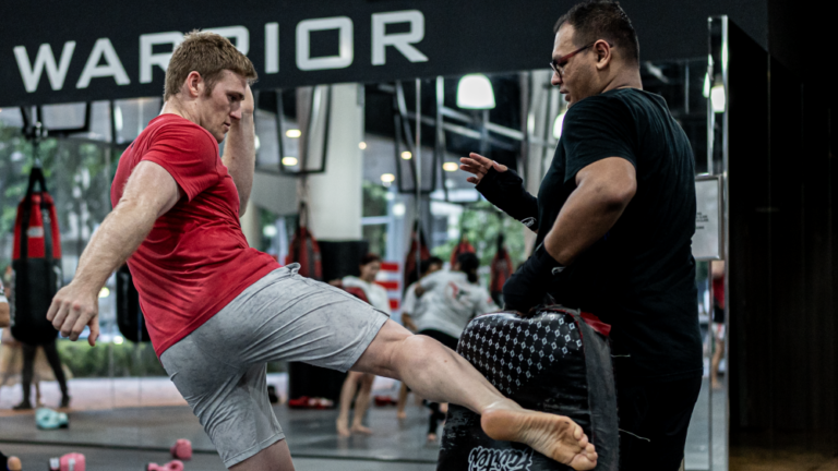 15 Tips On Effective Pad Holding For Your Partner | Evolve Daily