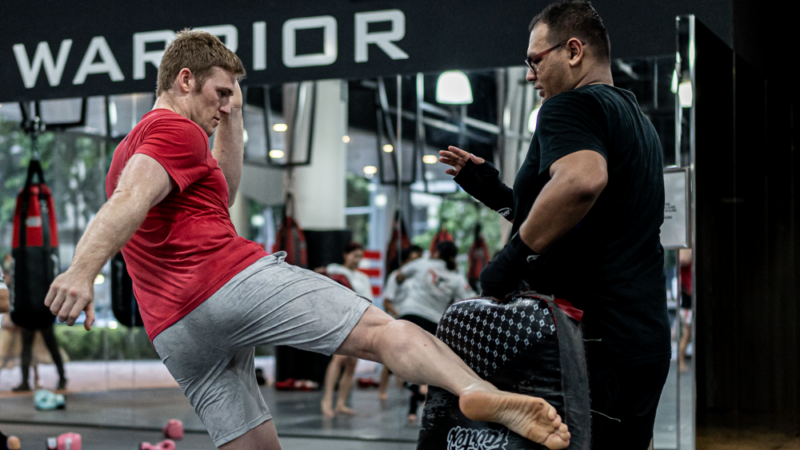 15 Tips On Effective Pad Holding For Your Partner | Evolve Daily