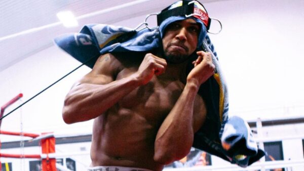 10 Neck Strengthening Exercises Pro Boxers Do | Evolve Daily