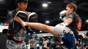 How To Bob And Weave In Boxing: Step-By-Step Guide | Evolve Daily